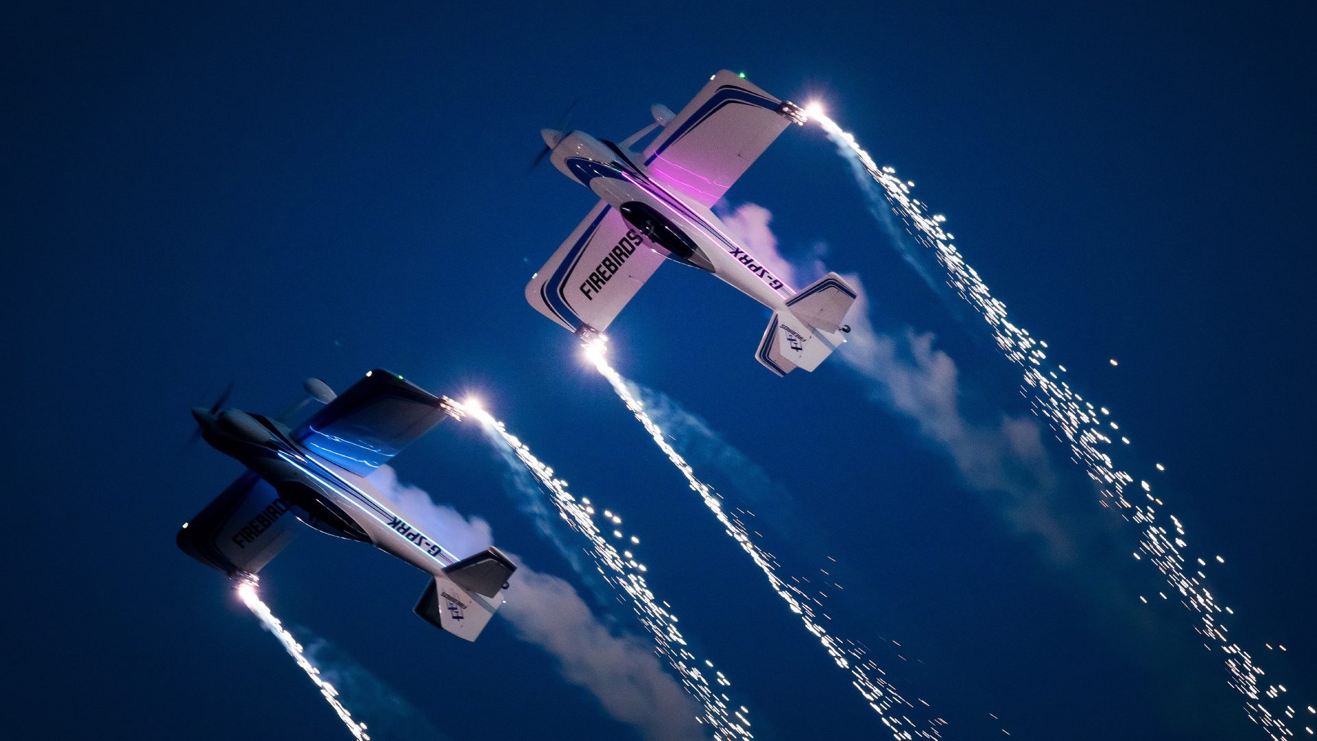 The Firebirds Amazing Pyro Display - Bournemouth Air Festival 2023 ...